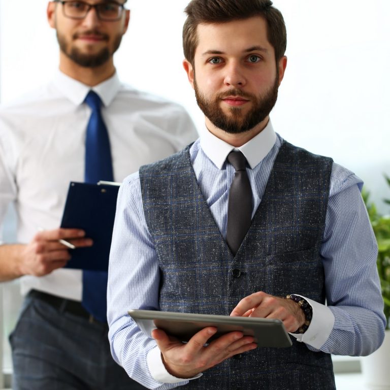 Le salaire et les missions d'un greffier - PICO Business